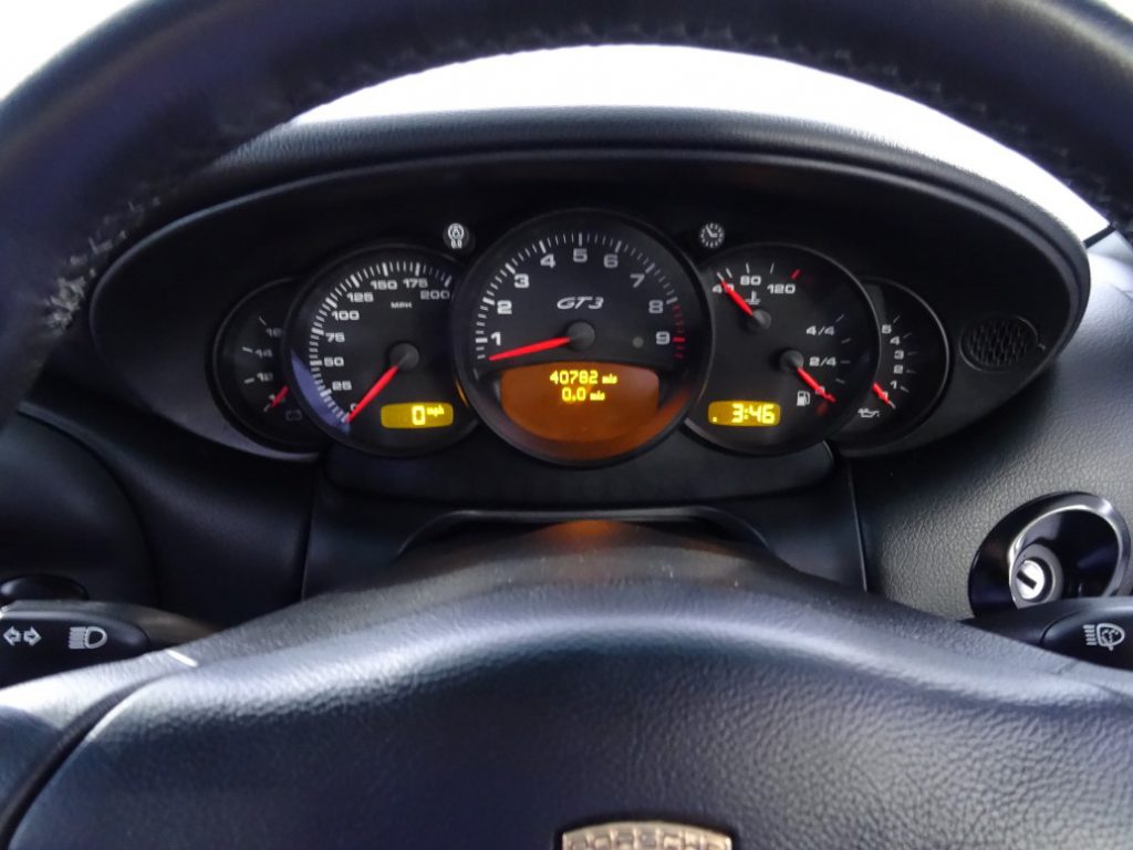 Porsche-911-GT3-Dashboard - RPM Specialist Cars